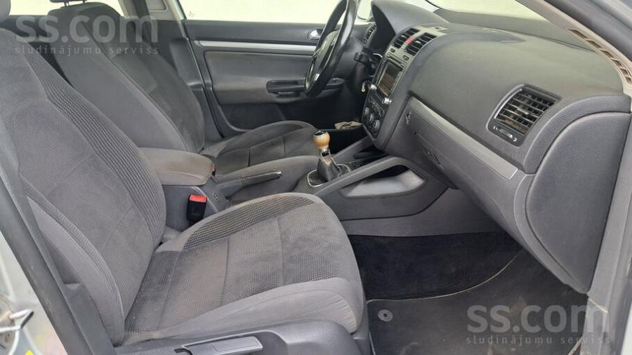 Pelēks Volkswagen Golf 2009 Ogre, ar dzinēja tilpumu 1.90 L un nobraukumu 381 tūkst. km par 1690 €, foto 13 vietnē AUTOMOTO.COM.LV