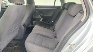 Pelēks Volkswagen Golf 2009 Ogre, ar dzinēja tilpumu 1.90 L un nobraukumu 381 tūkst. km par 1690 €, foto 15 vietnē AUTOMOTO.COM.LV