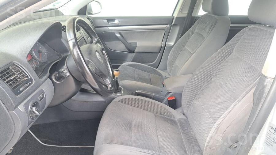 Pelēks Volkswagen Golf 2009 Ogre, ar dzinēja tilpumu 1.90 L un nobraukumu 381 tūkst. km par 1690 €, foto 16 vietnē AUTOMOTO.COM.LV