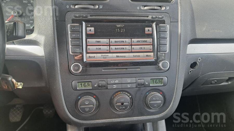 Pelēks Volkswagen Golf 2009 Ogre, ar dzinēja tilpumu 1.90 L un nobraukumu 381 tūkst. km par 1690 €, foto 18 vietnē AUTOMOTO.COM.LV