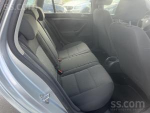 Grey Volkswagen Golf 2009 in Valmiera, with an engine capacity of 1.90 L and mileage of 0 thousand km for 1800 €, photo 8 on AUTOMOTO.COM.LV