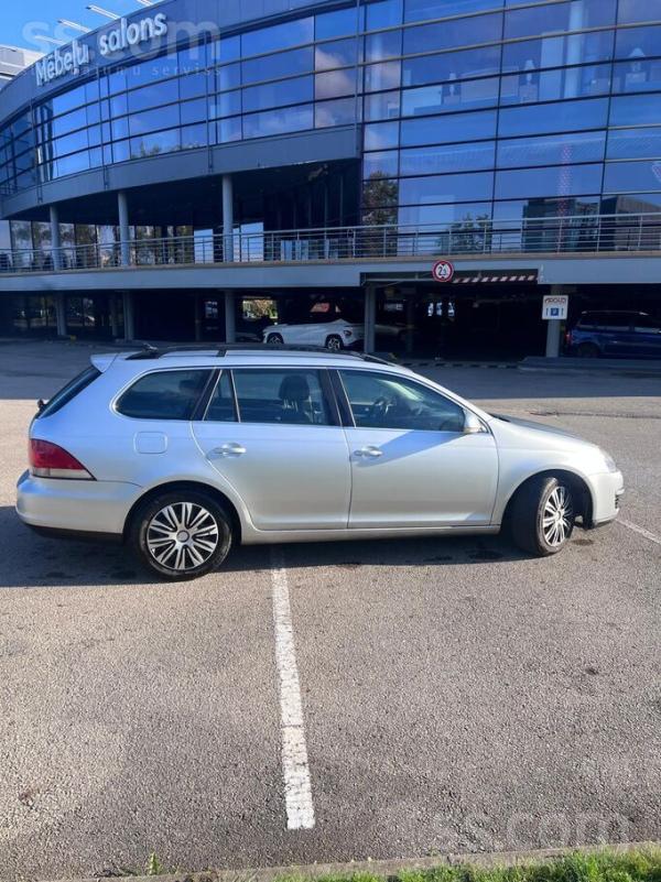 Pelēks Volkswagen Golf 2009 Rīga, ar dzinēja tilpumu 1.90 L un nobraukumu 300 tūkst. km par 2200 €, foto 6 vietnē AUTOMOTO.COM.LV