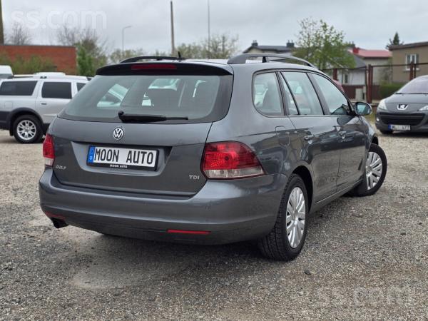Pelēks Volkswagen Golf 2010 Liepāja, ar dzinēja tilpumu 1.60 L un nobraukumu 0 tūkst. km par 3599 €, foto 2 vietnē AUTOMOTO.COM.LV