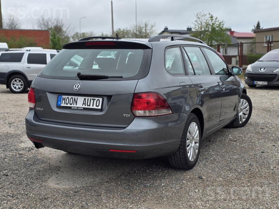 Pelēks Volkswagen Golf 2010 Liepāja, ar dzinēja tilpumu 1.60 L un nobraukumu 0 tūkst. km par 3599 €, foto 2 vietnē AUTOMOTO.COM.LV