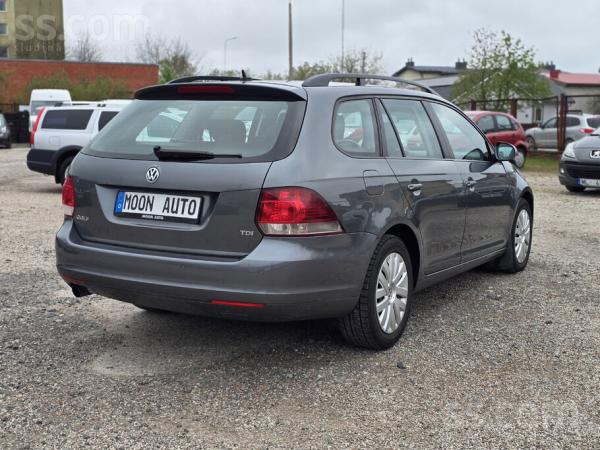 Pelēks Volkswagen Golf 2010 Liepāja, ar dzinēja tilpumu 1.60 L un nobraukumu 0 tūkst. km par 3599 €, foto 6 vietnē AUTOMOTO.COM.LV