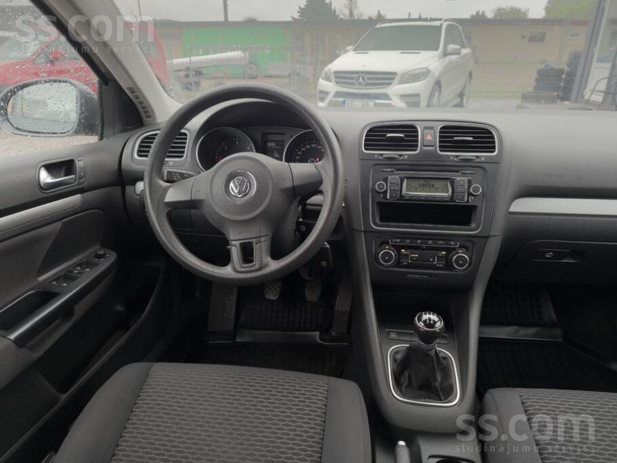Pelēks Volkswagen Golf 2010 Liepāja, ar dzinēja tilpumu 1.60 L un nobraukumu 0 tūkst. km par 3599 €, foto 11 vietnē AUTOMOTO.COM.LV