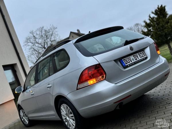 Grey Volkswagen Golf 2010 in Kaunas, with an engine capacity of 1.60 L and mileage of 227 thousand km for 3850 €, photo 3 on AUTOMOTO.COM.LV