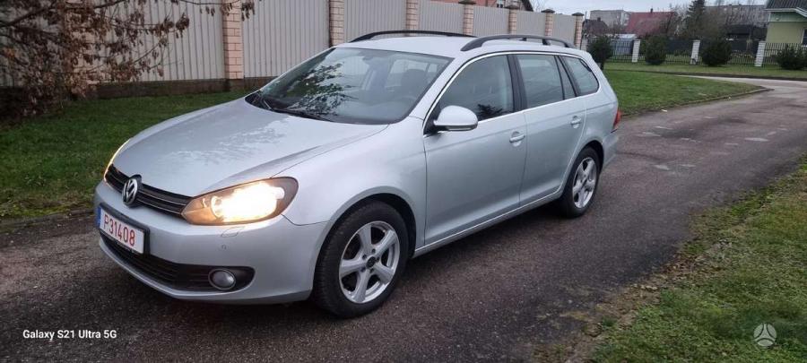 Grey Volkswagen Golf 2010 in Kedainiai, with an engine capacity of 1.97 L and mileage of 268 thousand km for 4499 €, photo 1 on AUTOMOTO.COM.LV