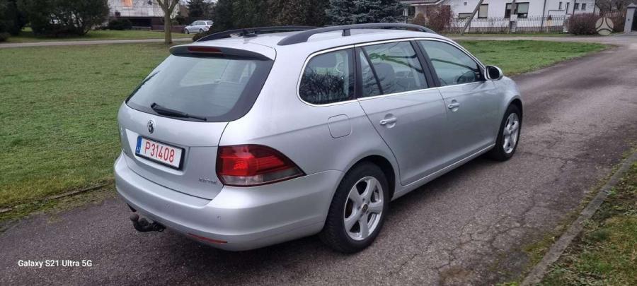 Grey Volkswagen Golf 2010 in Kedainiai, with an engine capacity of 1.97 L and mileage of 268 thousand km for 4499 €, photo 4 on AUTOMOTO.COM.LV