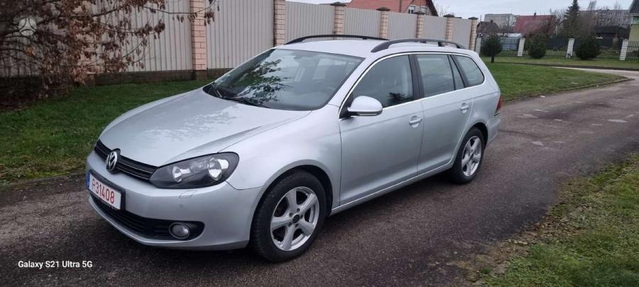 Grey Volkswagen Golf 2010 in Kedainiai, with an engine capacity of 1.97 L and mileage of 268 thousand km for 4499 €, photo 9 on AUTOMOTO.COM.LV