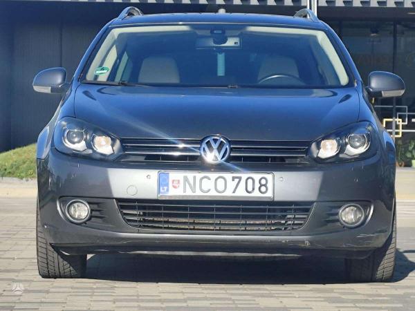 Pelēks Volkswagen Golf 2010 Šauļi, ar dzinēja tilpumu 2.00 L un nobraukumu 172 tūkst. km par 4650 €, foto 2 vietnē AUTOMOTO.COM.LV