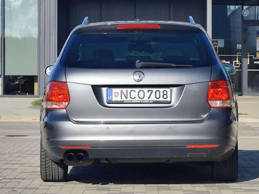 Grey Volkswagen Golf 2010 in Siauliai, with an engine capacity of 2.00 L and mileage of 172 thousand km for 4650 €, photo 6 on AUTOMOTO.COM.LV