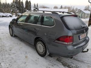 Grey Volkswagen Golf 2010 in Vilnius, with an engine capacity of 1.60 L and mileage of 230 thousand km for 2999 €, photo 2 on AUTOMOTO.COM.LV