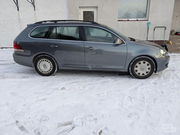 Grey Volkswagen Golf 2010 in Vilnius, with an engine capacity of 1.60 L and mileage of 230 thousand km for 2999 €, photo 4 on AUTOMOTO.COM.LV