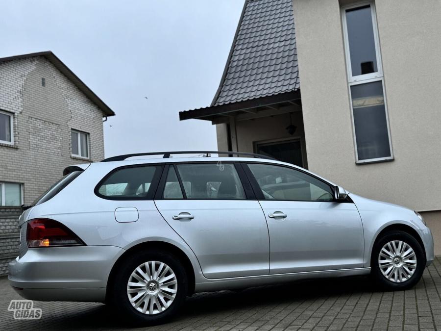 Pelēks Volkswagen Golf 2010 Kauņa, ar dzinēja tilpumu 1.60 L un nobraukumu 227 tūkst. km par 3950 €, foto 4 vietnē AUTOMOTO.COM.LV