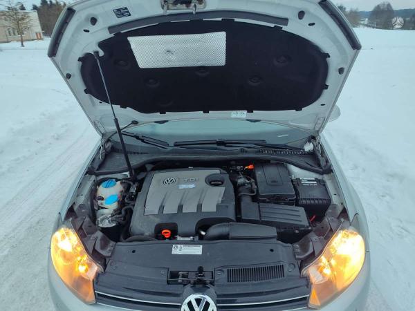 Pelēks Volkswagen Golf 2010 Kelmė, ar dzinēja tilpumu 1.60 L un nobraukumu 225 tūkst. km par 3950 €, foto 4 vietnē AUTOMOTO.COM.LV