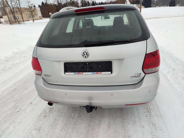 Pelēks Volkswagen Golf 2010 Kelmė, ar dzinēja tilpumu 1.60 L un nobraukumu 225 tūkst. km par 3950 €, foto 6 vietnē AUTOMOTO.COM.LV