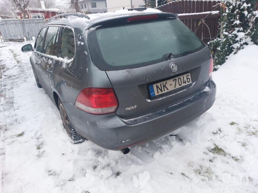 Grey Volkswagen Golf 2010 in Jelgava, with an engine capacity of 1.60 L and mileage of 408 thousand km for 1850 €, photo 2 on AUTOMOTO.COM.LV