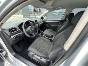 Pelēks Volkswagen Golf 2010 Šauļi, ar dzinēja tilpumu 1.60 L un nobraukumu 263 tūkst. km par 4100 €, foto 12 vietnē AUTOMOTO.COM.LV