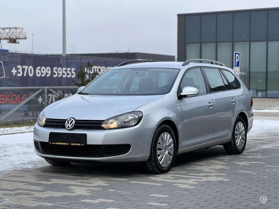 Pelēks Volkswagen Golf 2010 Šauļi, ar dzinēja tilpumu 1.60 L un nobraukumu 263 tūkst. km par 4100 €, foto 2 vietnē AUTOMOTO.COM.LV