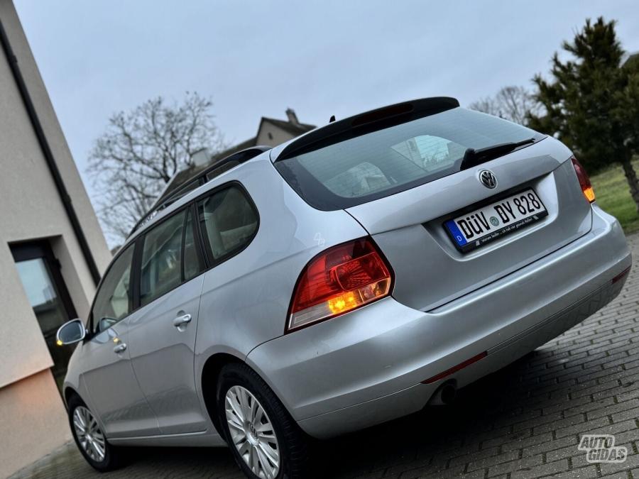 Grey Volkswagen Golf 2010 in Kaunas, with an engine capacity of 1.60 L and mileage of 228 thousand km for 3650 €, photo 5 on AUTOMOTO.COM.LV