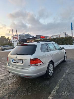 Grey Volkswagen Golf 2010 in Tallinn, with an engine capacity of 1.60 L and mileage of 213 thousand km for 4299 €, photo 3 on AUTOMOTO.COM.LV