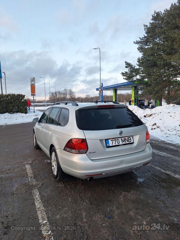 Grey Volkswagen Golf 2010 in Tallinn, with an engine capacity of 1.60 L and mileage of 213 thousand km for 4299 €, photo 4 on AUTOMOTO.COM.LV