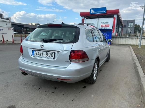 Pelēks Volkswagen Golf 2010 Viļņa, ar dzinēja tilpumu 2.00 L un nobraukumu 210 tūkst. km par 2999 €, foto 11 vietnē AUTOMOTO.COM.LV