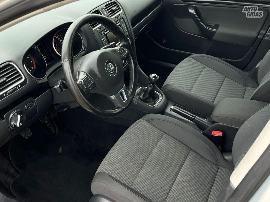 Grey Volkswagen Golf 2010 in Marijampole, with an engine capacity of 1.40 L and mileage of 190 thousand km for 3150 €, photo 14 on AUTOMOTO.COM.LV