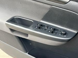 Grey Volkswagen Golf 2010 in Marijampole, with an engine capacity of 1.40 L and mileage of 190 thousand km for 3150 €, photo 17 on AUTOMOTO.COM.LV