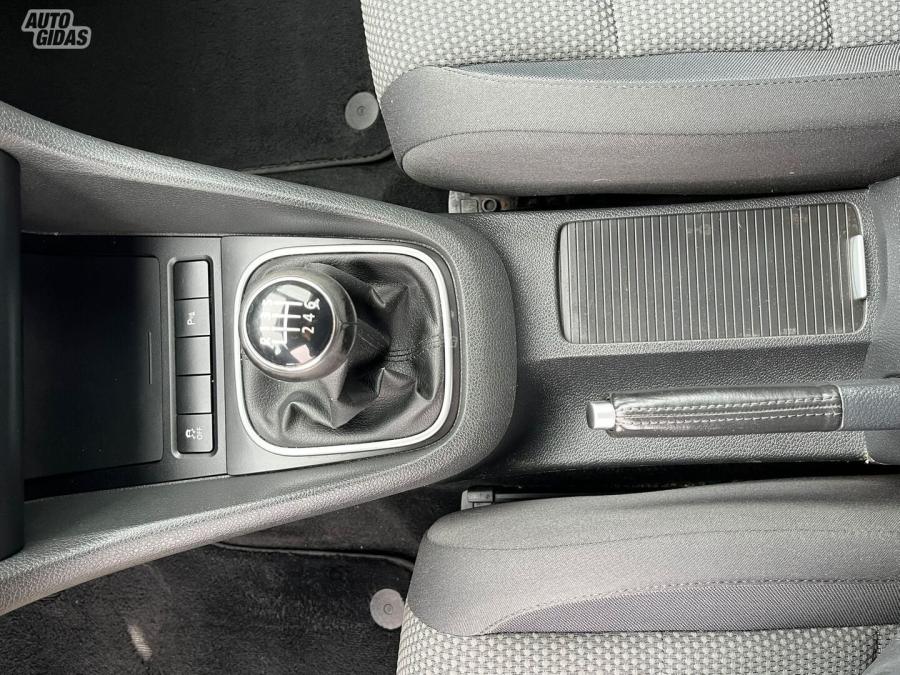 Grey Volkswagen Golf 2010 in Marijampole, with an engine capacity of 1.40 L and mileage of 190 thousand km for 3150 €, photo 21 on AUTOMOTO.COM.LV