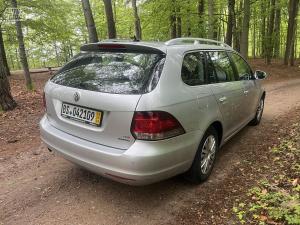 Grey Volkswagen Golf 2010 in Jurbarkas, with an engine capacity of 1.60 L and mileage of 306 thousand km for 2650 €, photo 5 on AUTOMOTO.COM.LV