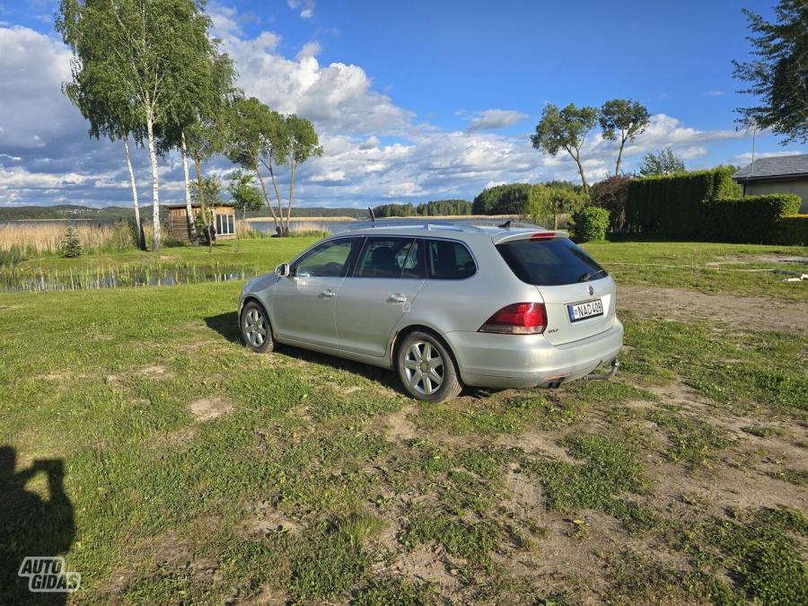 Pelēks Volkswagen Golf 2010 Elektrėnai, ar dzinēja tilpumu 2.00 L un nobraukumu 431 tūkst. km par 2800 €, foto 3 vietnē AUTOMOTO.COM.LV