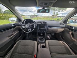 Pelēks Volkswagen Golf 2010 Elektrėnai, ar dzinēja tilpumu 2.00 L un nobraukumu 431 tūkst. km par 2800 €, foto 4 vietnē AUTOMOTO.COM.LV