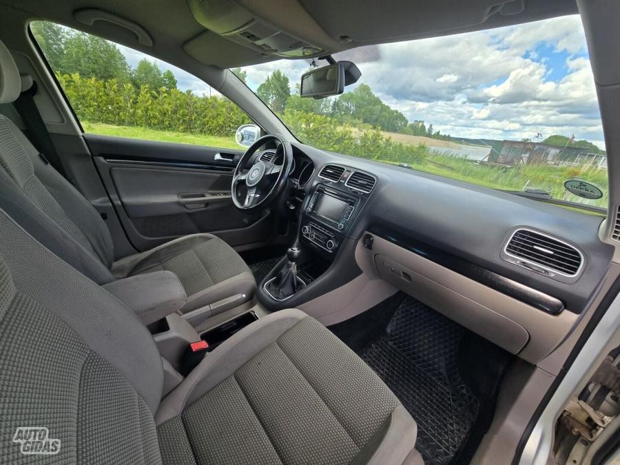 Pelēks Volkswagen Golf 2010 Elektrėnai, ar dzinēja tilpumu 2.00 L un nobraukumu 431 tūkst. km par 2800 €, foto 8 vietnē AUTOMOTO.COM.LV