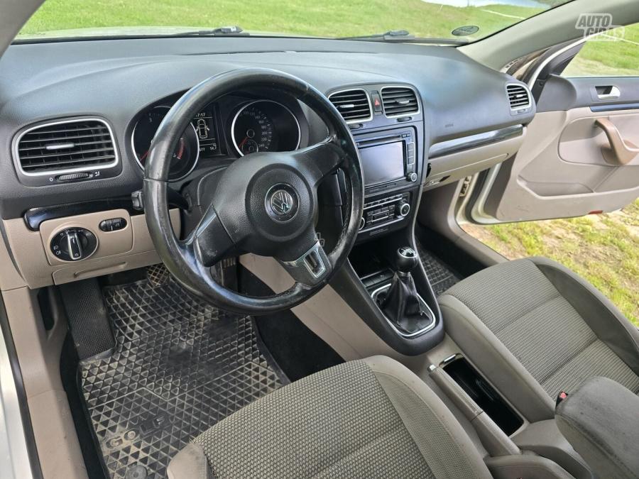 Pelēks Volkswagen Golf 2010 Elektrėnai, ar dzinēja tilpumu 2.00 L un nobraukumu 431 tūkst. km par 2800 €, foto 12 vietnē AUTOMOTO.COM.LV