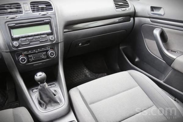 Grey Volkswagen Golf 2010 in Riga, with an engine capacity of 1.40 L and mileage of 265 thousand km for 2595 €, photo 8 on AUTOMOTO.COM.LV