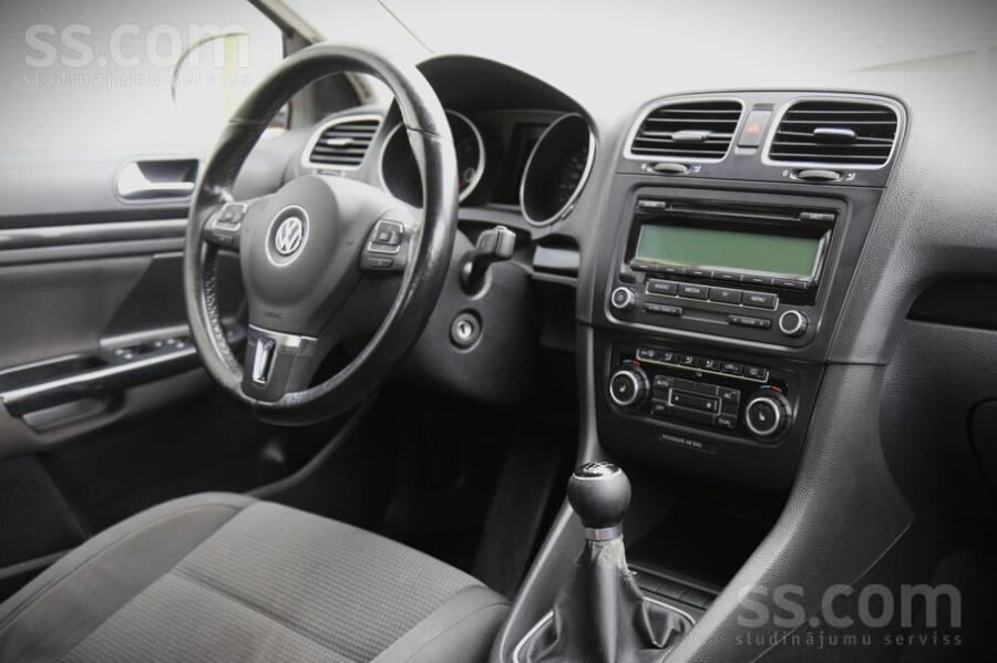 Grey Volkswagen Golf 2010 in Riga, with an engine capacity of 1.40 L and mileage of 265 thousand km for 2595 €, photo 10 on AUTOMOTO.COM.LV