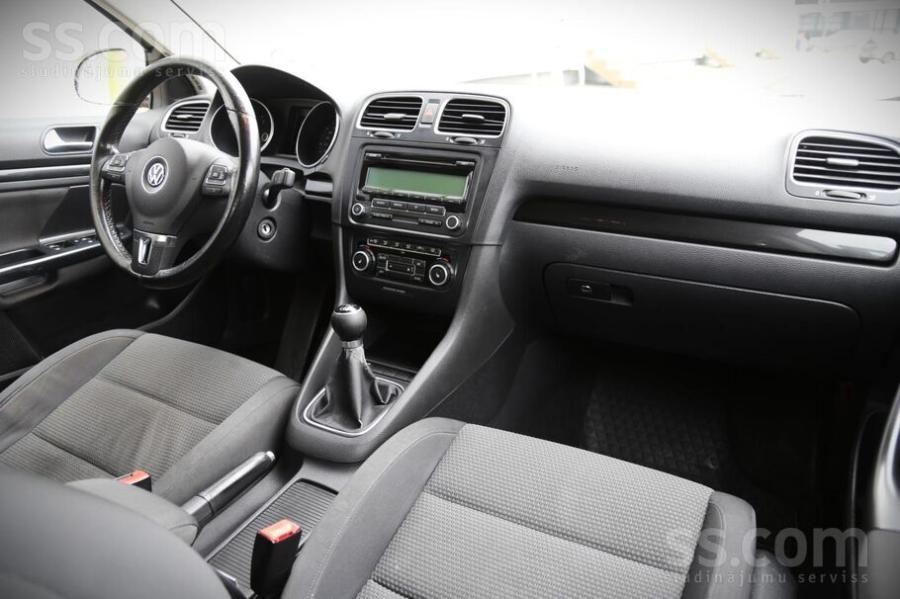 Grey Volkswagen Golf 2010 in Riga, with an engine capacity of 1.40 L and mileage of 265 thousand km for 2595 €, photo 11 on AUTOMOTO.COM.LV