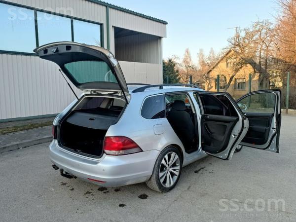 Pelēks Volkswagen Golf 2010 Ogre, ar dzinēja tilpumu 2.00 L un nobraukumu 357 tūkst. km par 2000 €, foto 8 vietnē AUTOMOTO.COM.LV