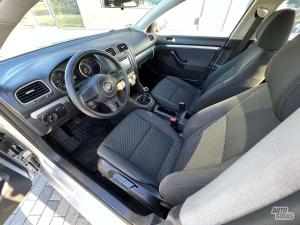 Grey Volkswagen Golf 2010 in Siauliai, with an engine capacity of 1.60 L and mileage of 263 thousand km for 3900 €, photo 10 on AUTOMOTO.COM.LV
