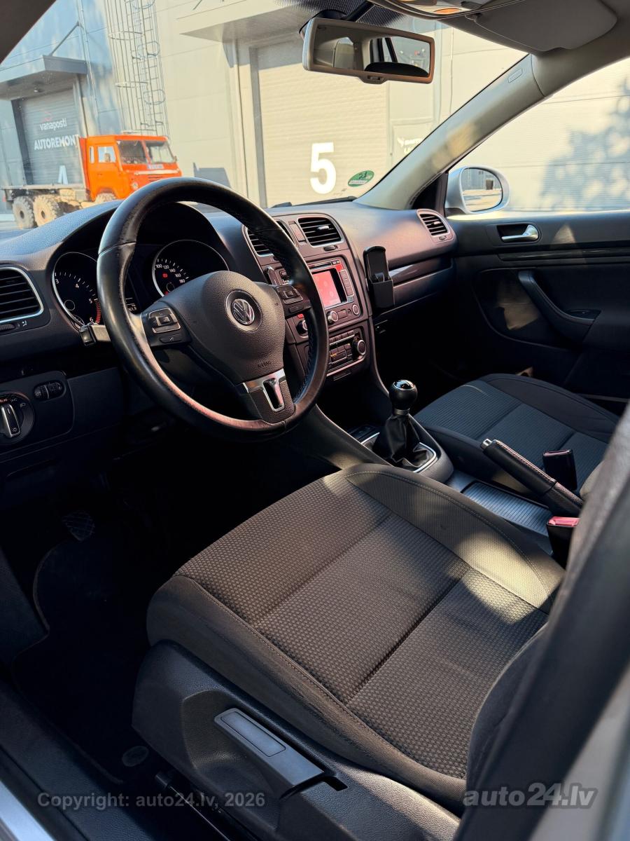Grey Volkswagen Golf 2010 in Tallinn, with an engine capacity of 1.60 L and mileage of 253 thousand km for 3490 €, photo 6 on AUTOMOTO.COM.LV