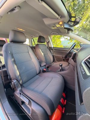 Grey Volkswagen Golf 2010 in Tallinn, with an engine capacity of 1.60 L and mileage of 253 thousand km for 3490 €, photo 8 on AUTOMOTO.COM.LV