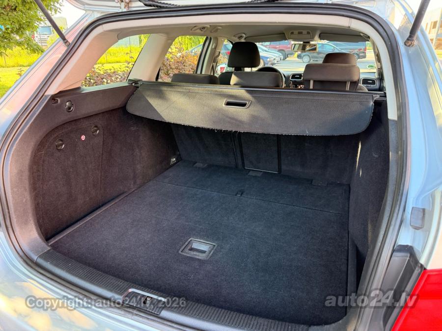 Grey Volkswagen Golf 2010 in Tallinn, with an engine capacity of 1.60 L and mileage of 253 thousand km for 3490 €, photo 19 on AUTOMOTO.COM.LV