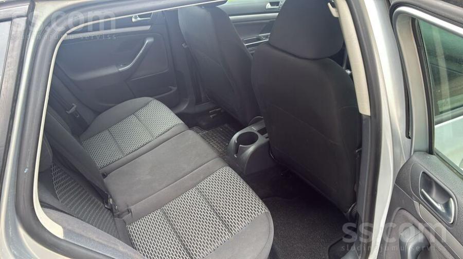 Pelēks Volkswagen Golf 2010 Rīga, ar dzinēja tilpumu 1.60 L un nobraukumu 406 tūkst. km par 2300 €, foto 11 vietnē AUTOMOTO.COM.LV