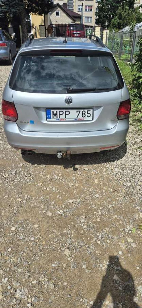 Grey Volkswagen Golf 2010 in Siauliai, with an engine capacity of 1.40 L and mileage of 261 thousand km for 2700 €, photo 7 on AUTOMOTO.COM.LV