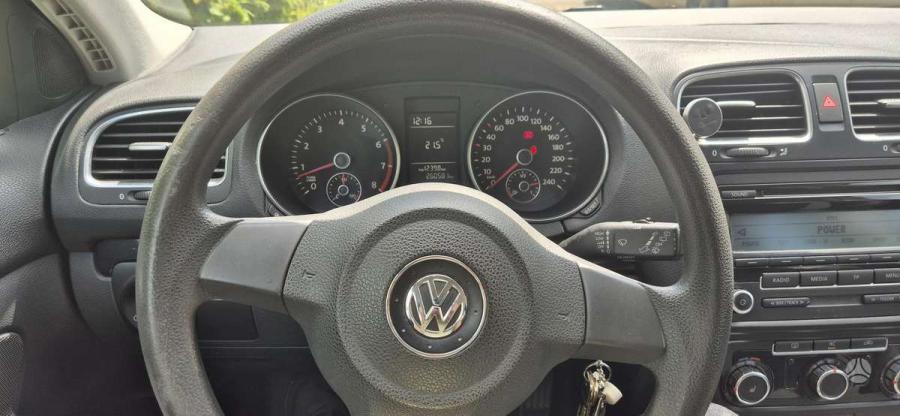 Grey Volkswagen Golf 2010 in Siauliai, with an engine capacity of 1.40 L and mileage of 261 thousand km for 2700 €, photo 10 on AUTOMOTO.COM.LV