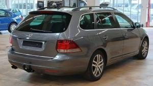 Grey Volkswagen Golf 2010 in Limbazi, with an engine capacity of 2.00 L and mileage of 274 thousand km for 5250 €, photo 7 on AUTOMOTO.COM.LV