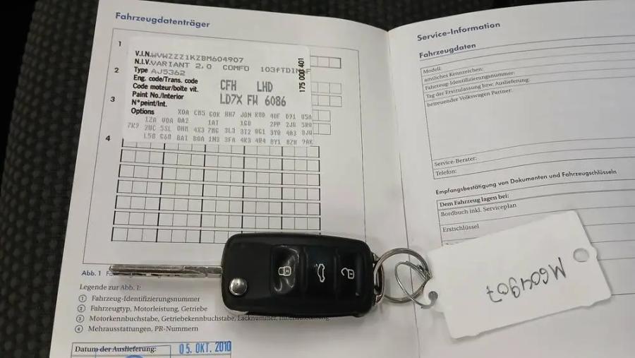 Grey Volkswagen Golf 2010 in Limbazi, with an engine capacity of 2.00 L and mileage of 274 thousand km for 5250 €, photo 11 on AUTOMOTO.COM.LV