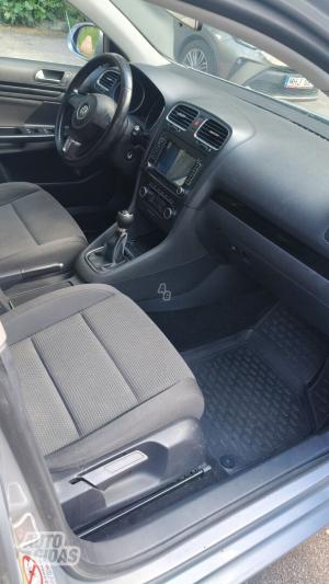 Grey Volkswagen Golf 2010 in Vilnius, with an engine capacity of 1.40 L and mileage of 337 thousand km for 1200 €, photo 14 on AUTOMOTO.COM.LV